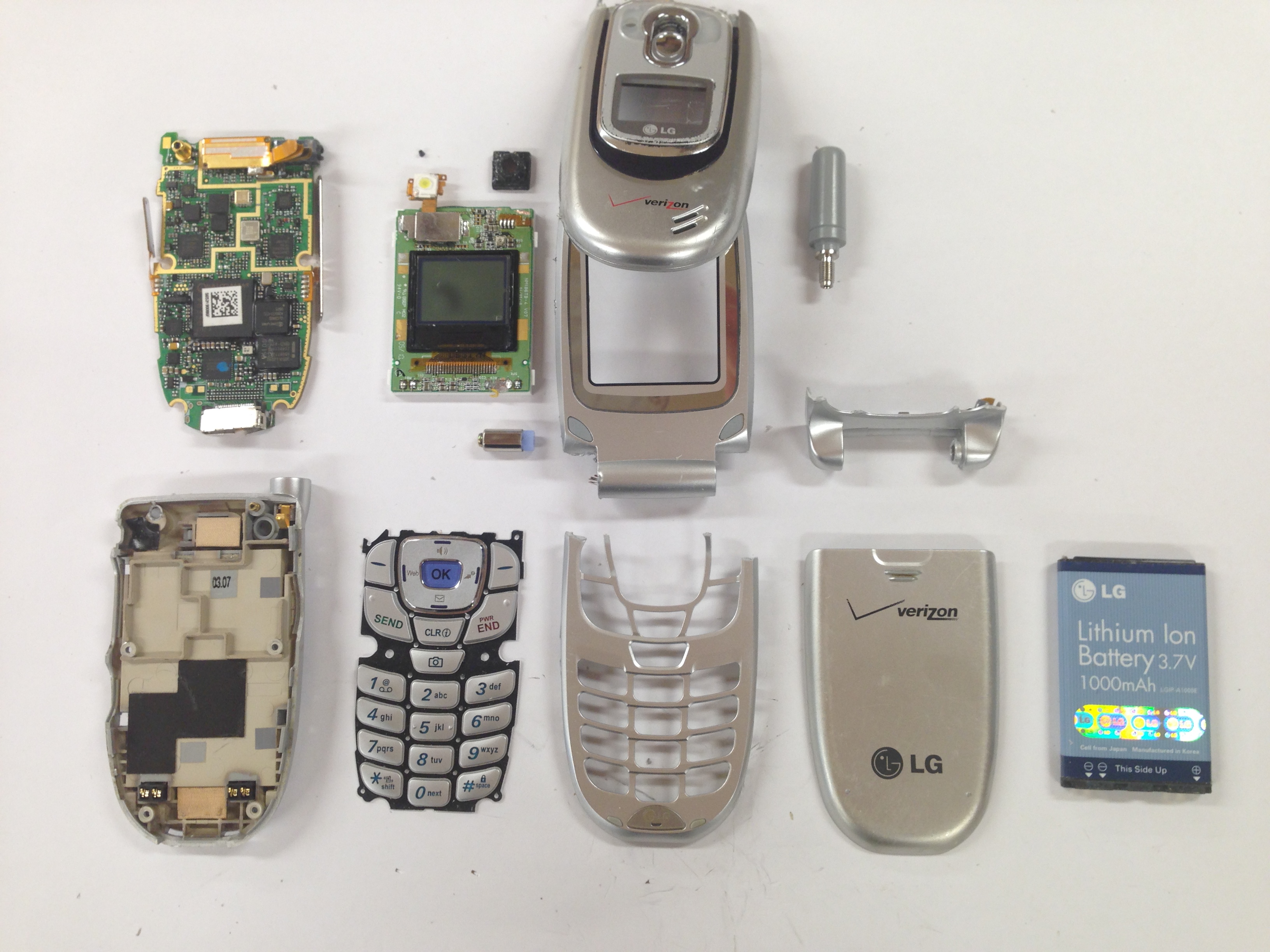 Andrea – Tearin it Down (a.k.a. Teardown) – Cell Phone – Making Studio