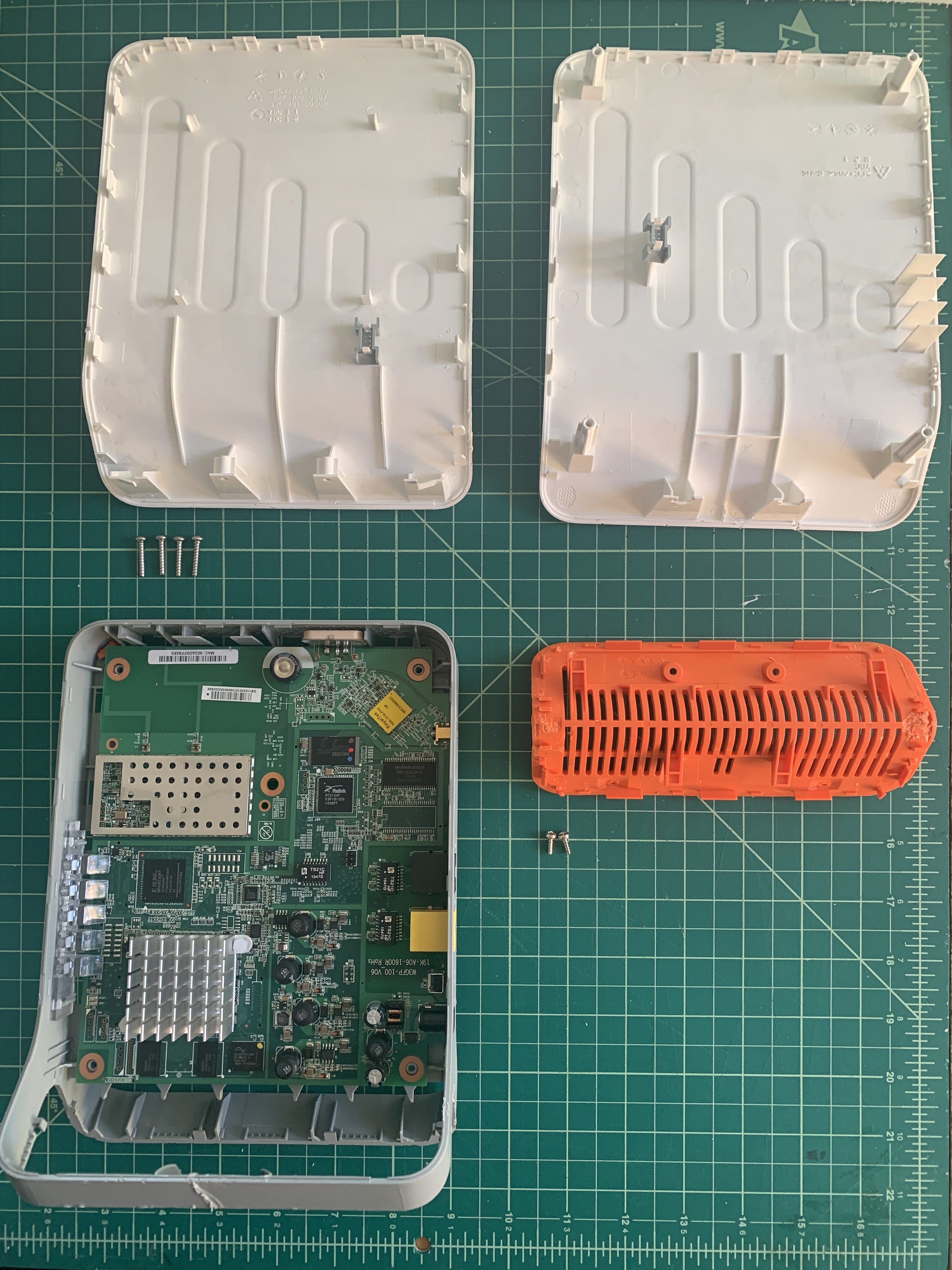 AT&T MicroCell Teardown – Making Studio