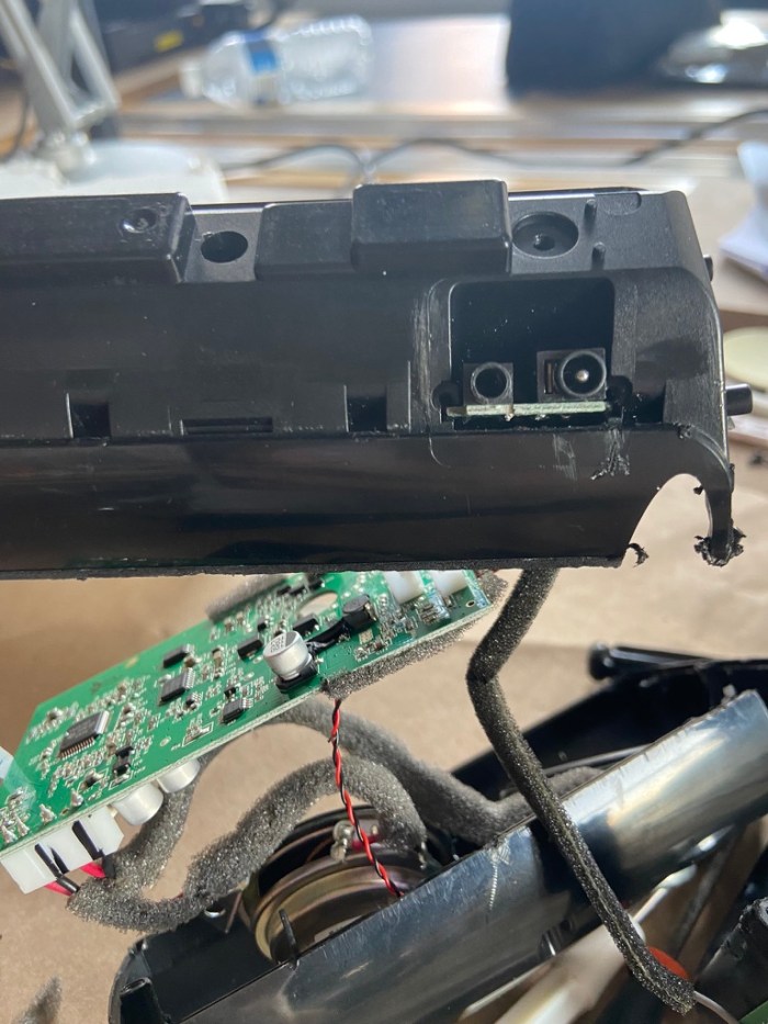 JBL Speaker Teardown – Making Studio