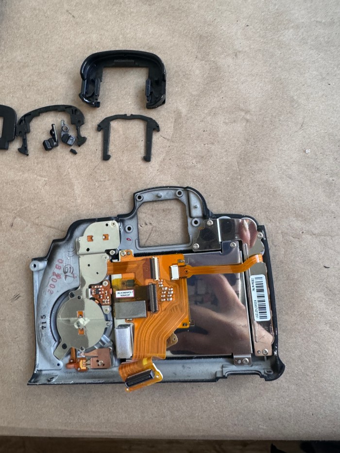 Canon DS126251 camera teardown – Making Studio