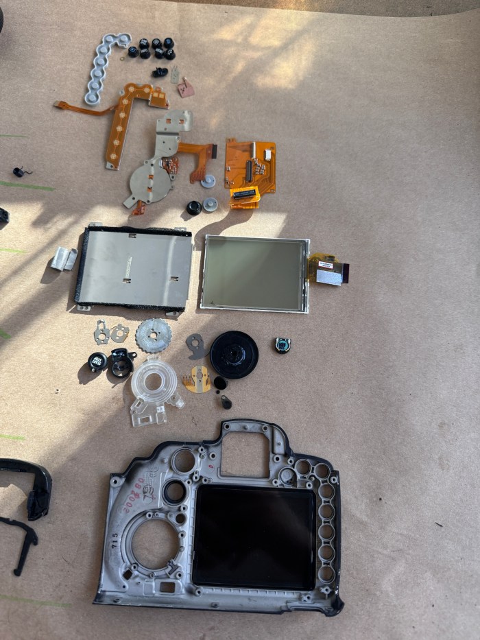 Canon DS126251 camera teardown – Making Studio