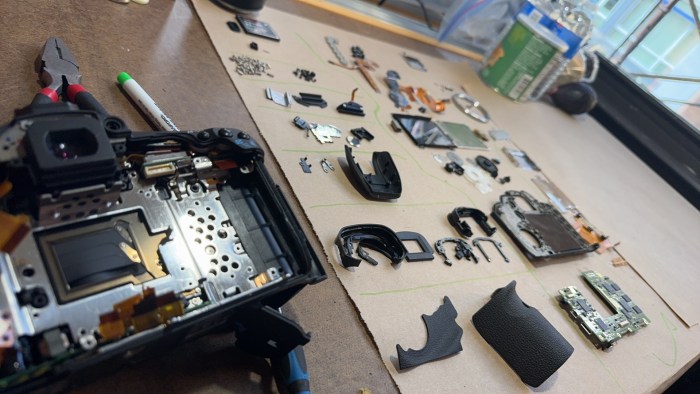 Canon DS126251 camera teardown – Making Studio